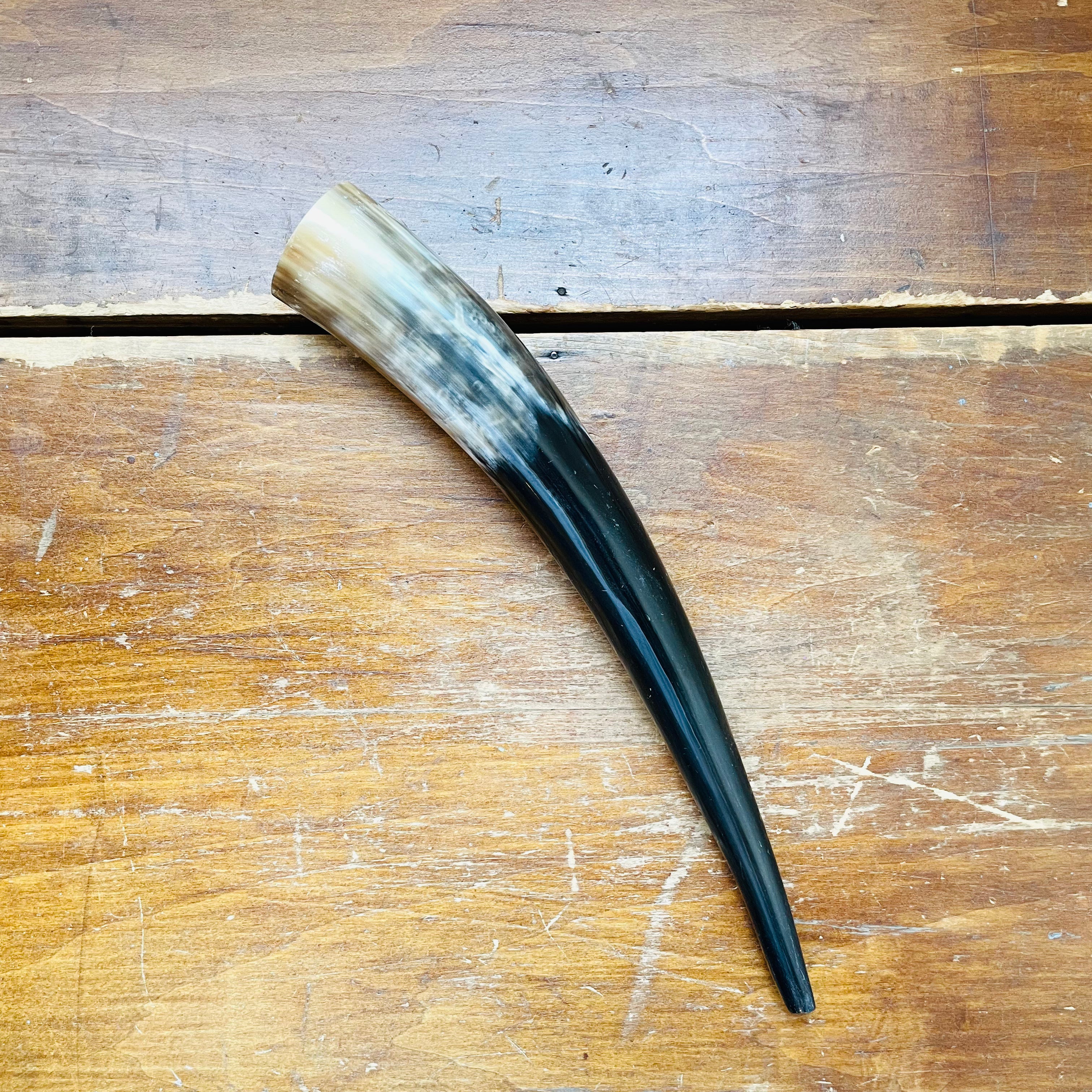 Slim Real Bovine Horn- Vintage – Sugartown Mercantile